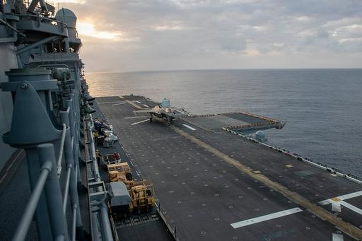 USS Tripoli And 2,200 Marines Deployed To Middle East - Grand Pinnacle ...